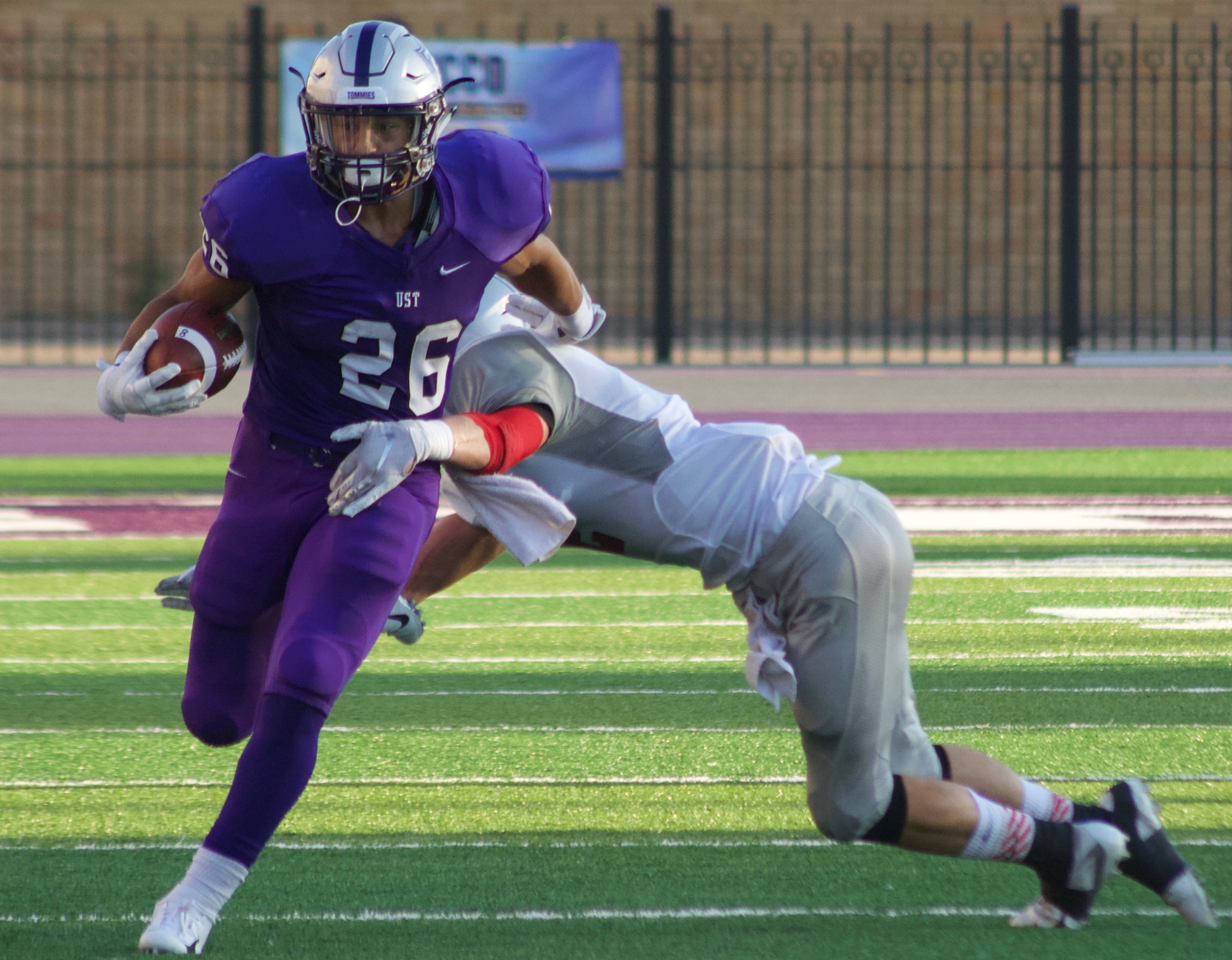 Football downs Hamline 62-0 – TommieMedia