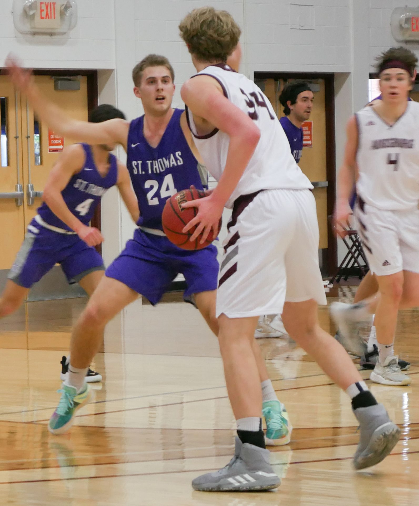 PHOTO SLIDESHOW: St. Thomas men’s basketball stays unbeaten; tops ...